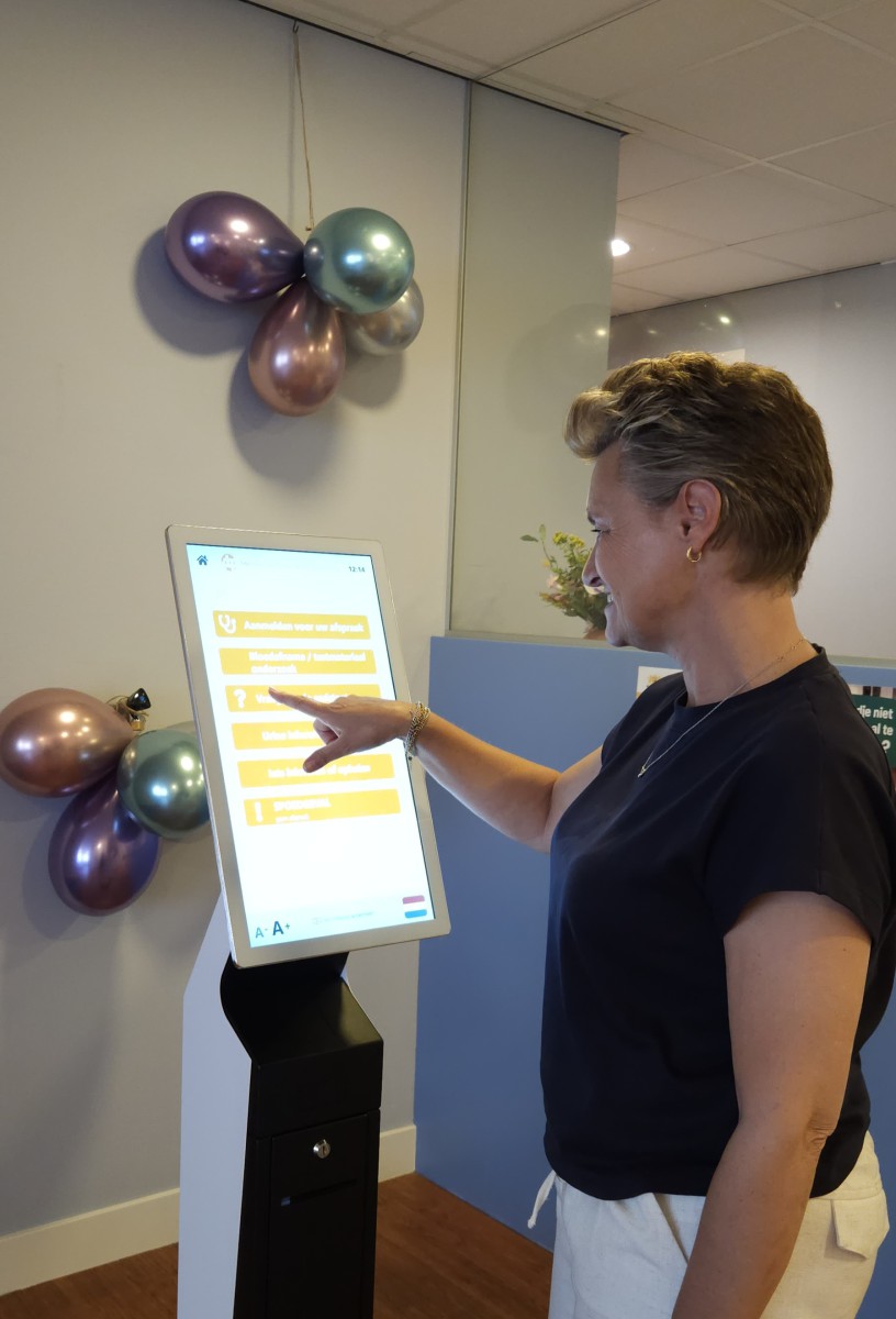 Maak kennis met onze nieuwe aanmeldzuil! | Medisch Centrum Loudon